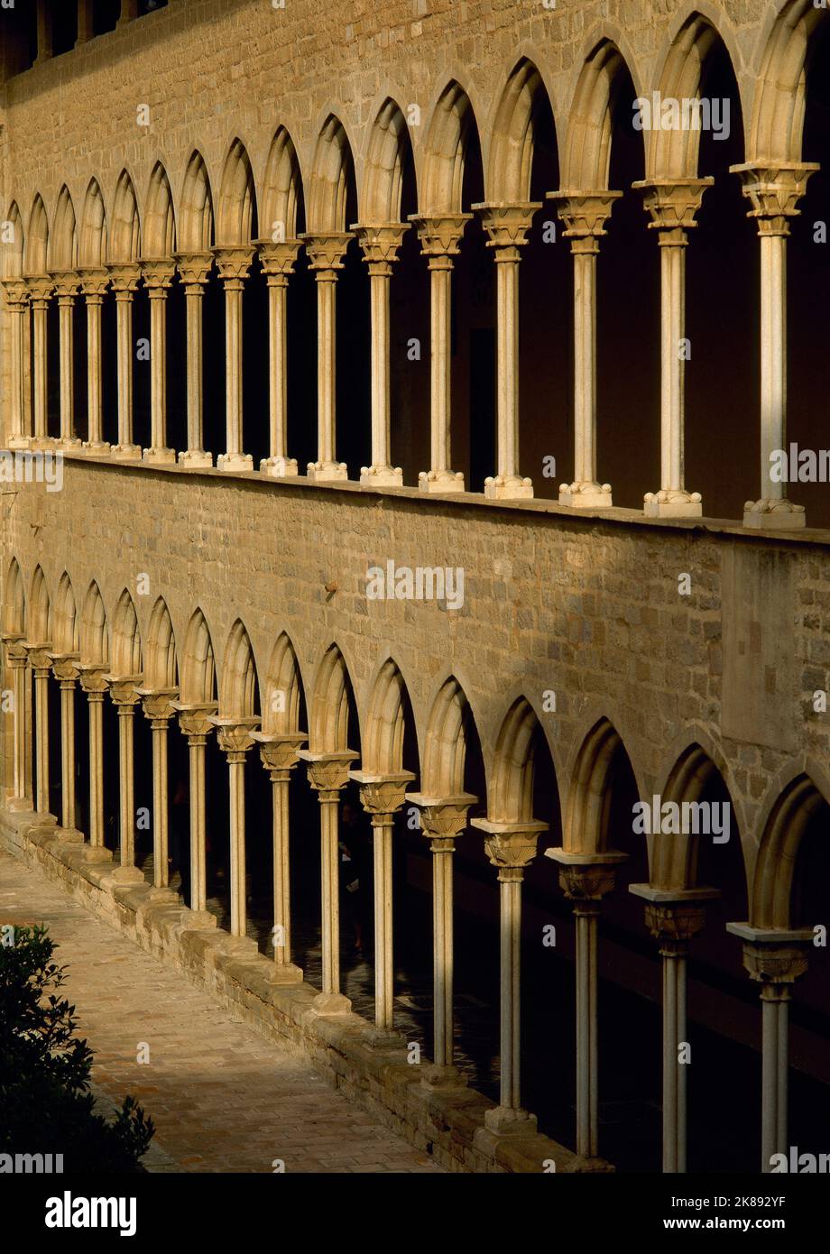 Middle ages religious order hi-res stock photography and images - Alamy