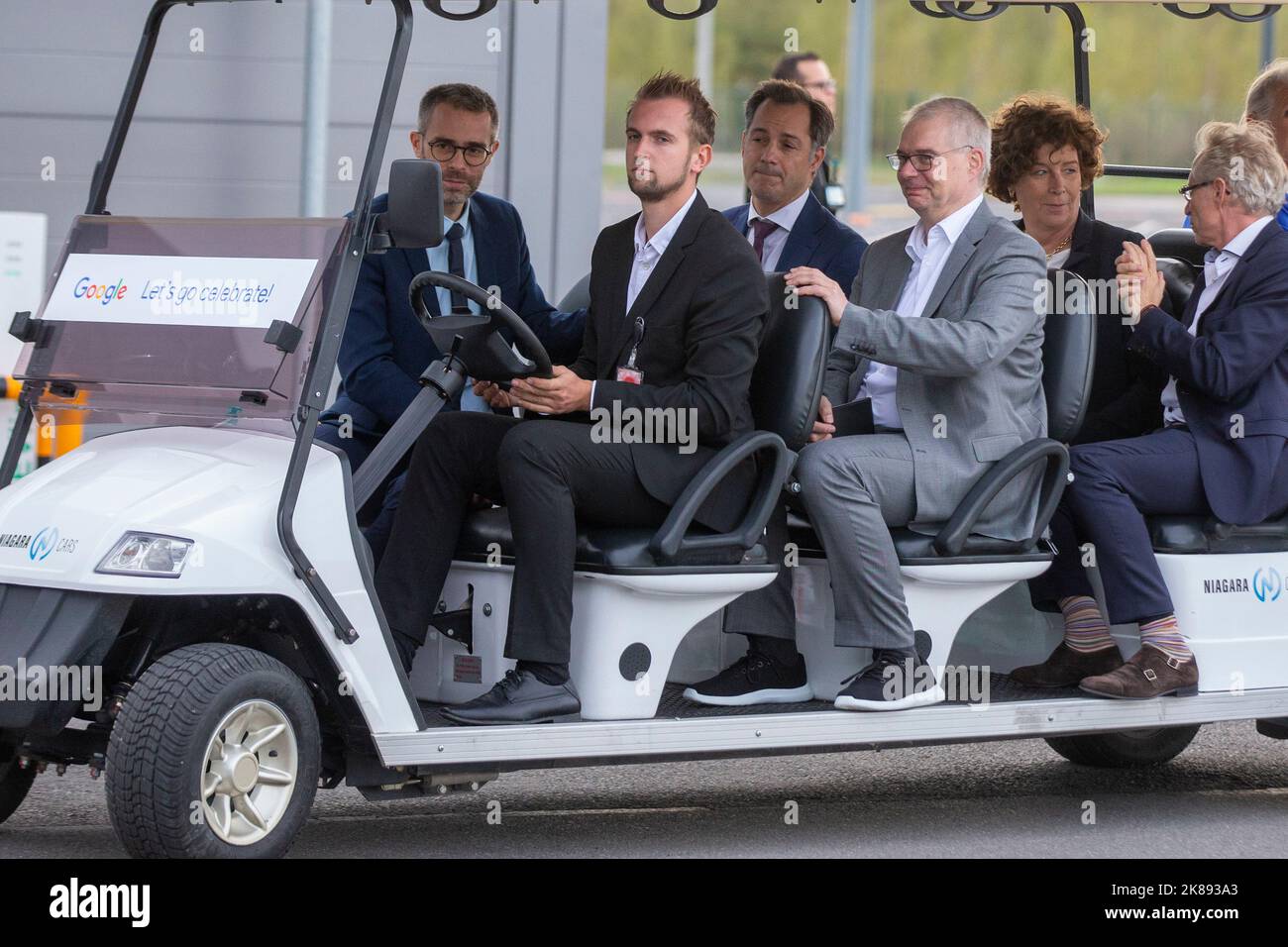 Prime Minister Alexander De Croo (3L), Vice President Engineering ...