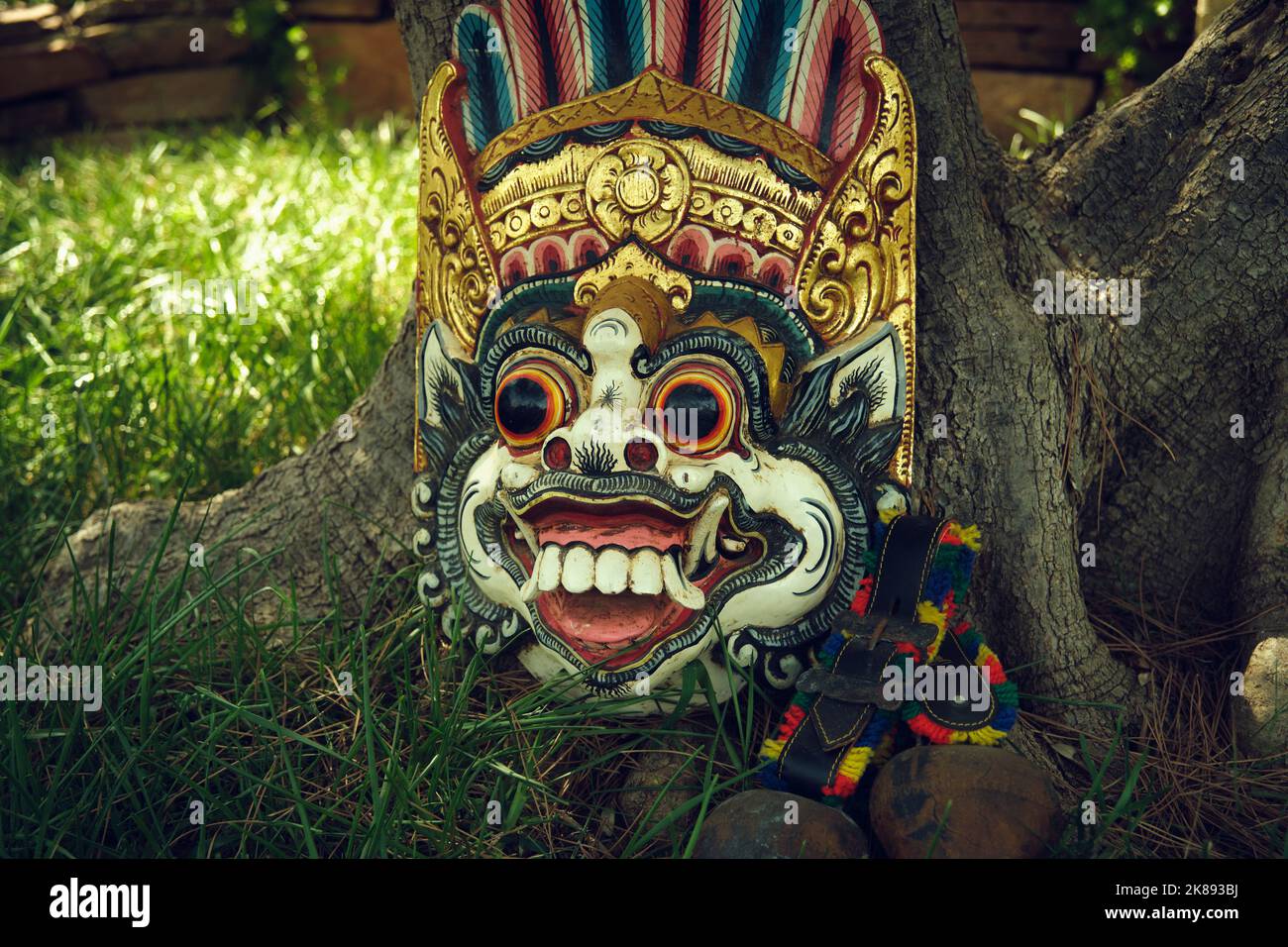 Indonesian mask hi-res stock photography and images - Alamy