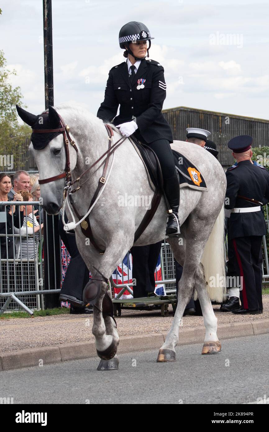 Windsor, Berkshire, UK. 19th September, 2022. Mounted Police including Thames Valley Police ...
