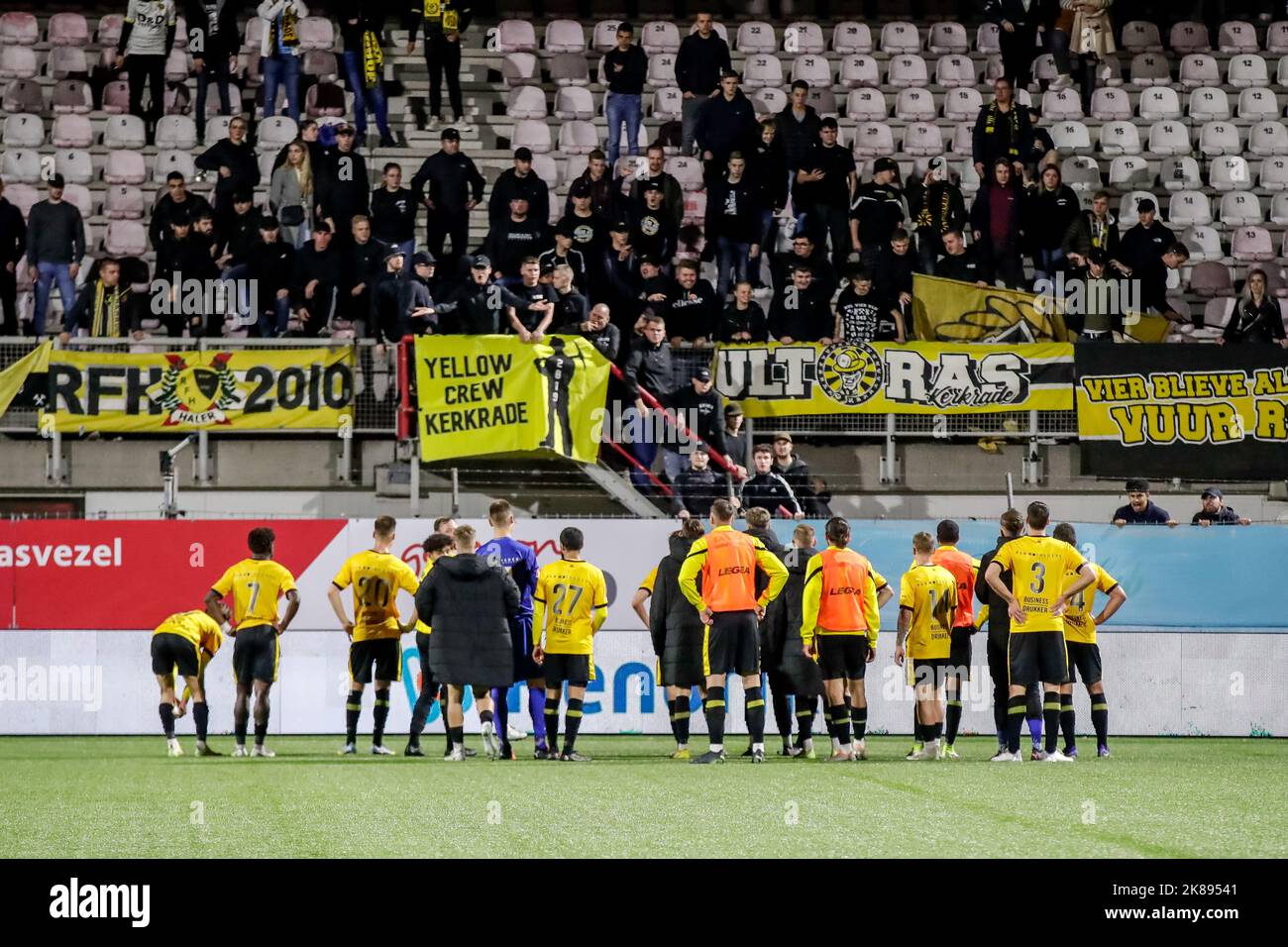 OSS, NETHERLANDS - OCTOBER 21: players of Roda JC and fans of Roda JC ...