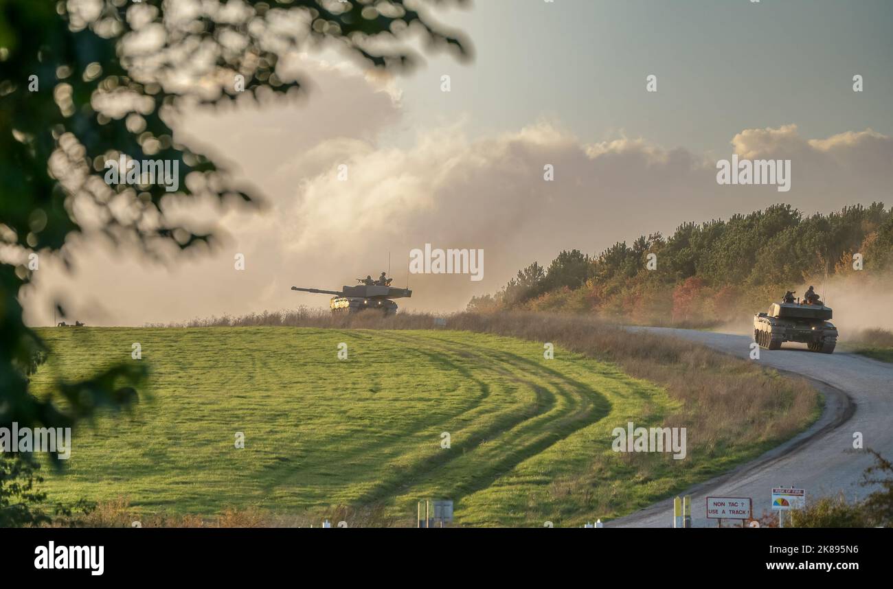 British army FV4034 Challenger 2 ii main battle tanks descend a country ...