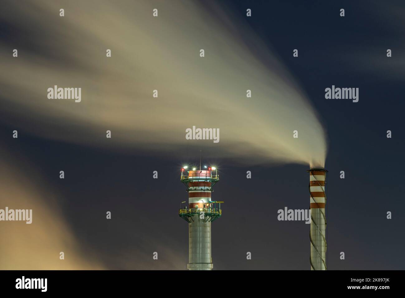 Repsol tarragona refinery hi-res stock photography and images - Alamy