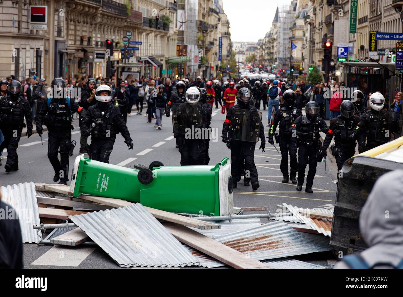 Paris, France. 18th Oct, 2022. Riot police clear barricades erected by ...