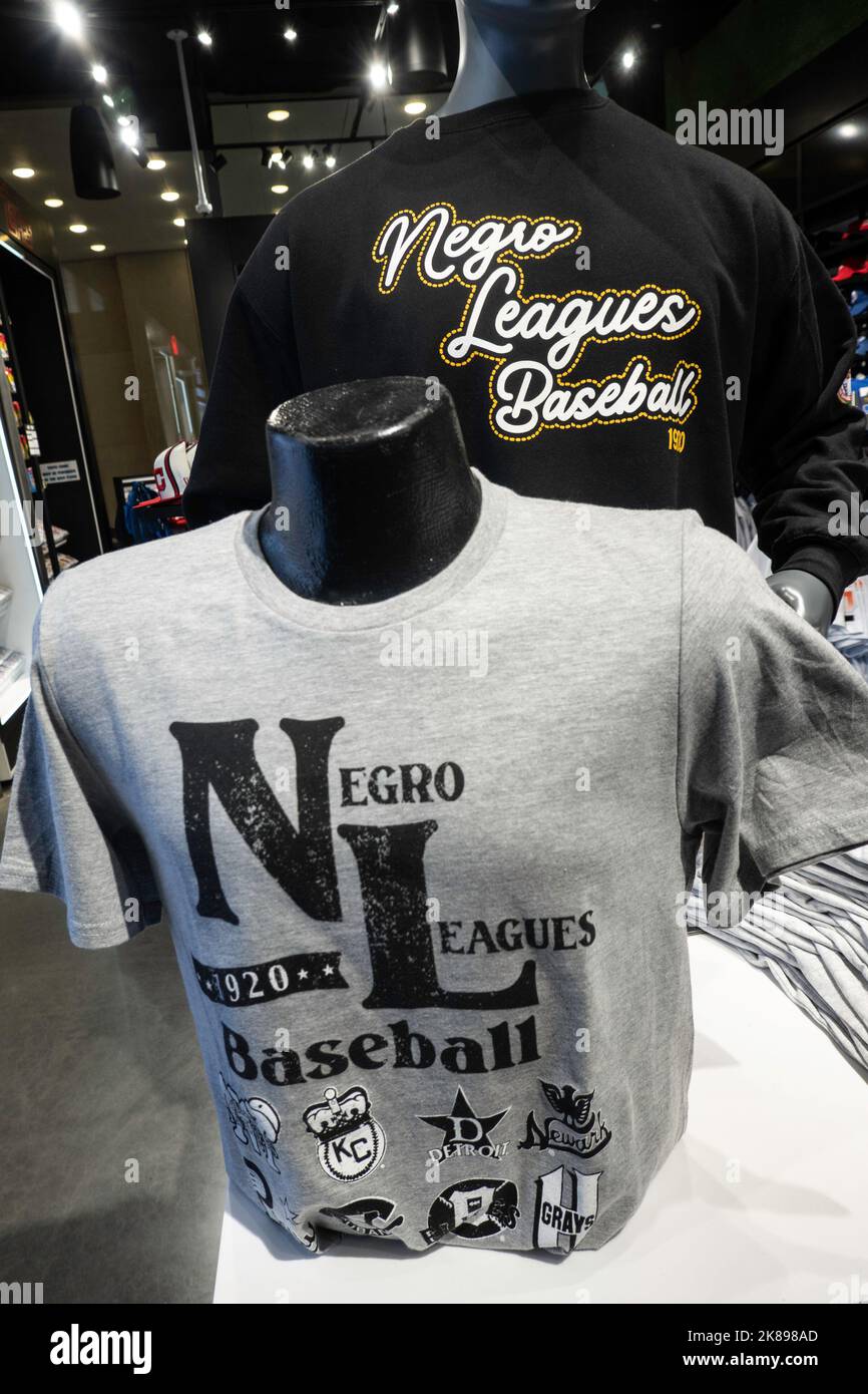Major League Baseball flagship store in Rockefeller Center offers team ...