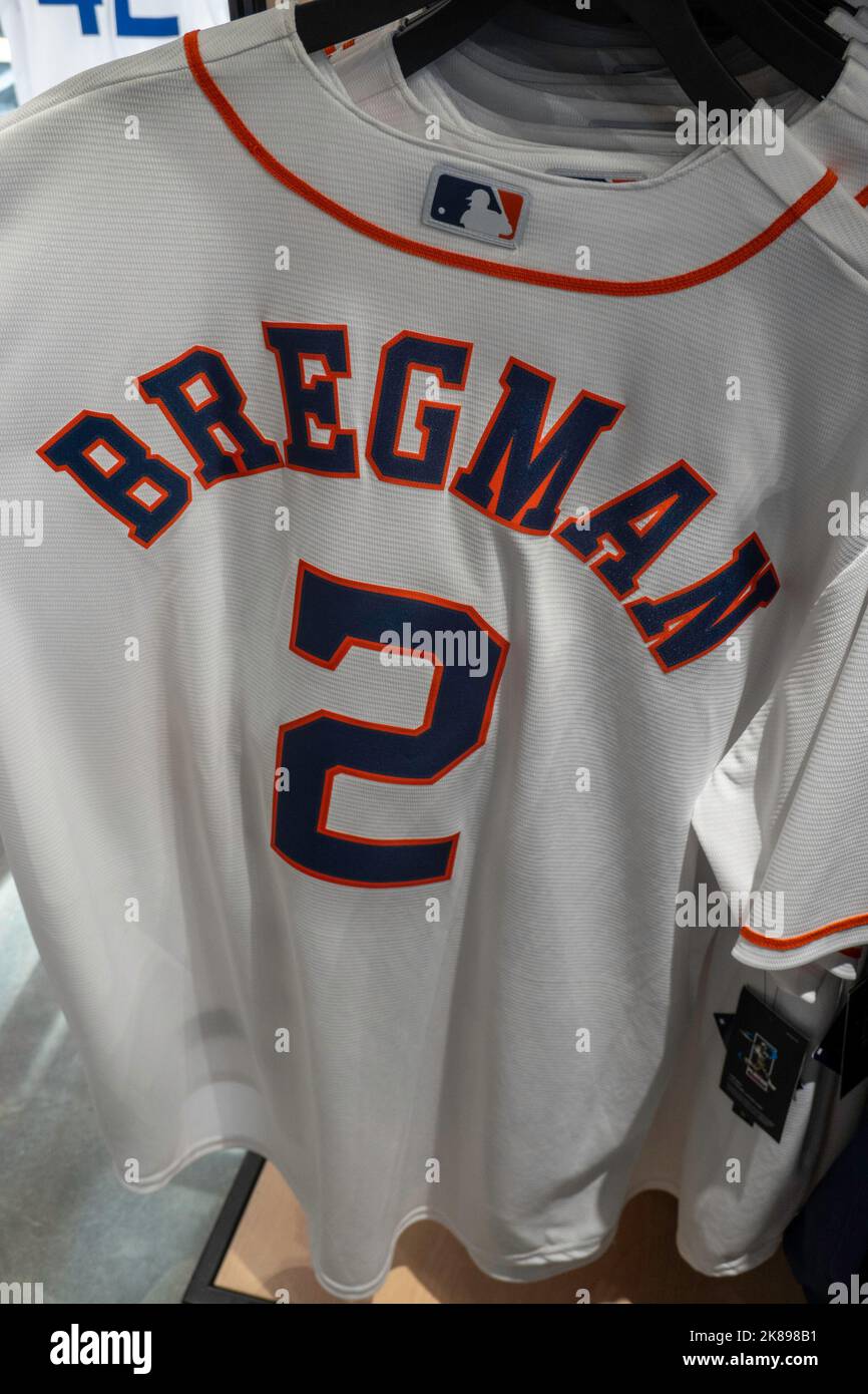 Major League Baseball flagship store in Rockefeller Center offers team ...