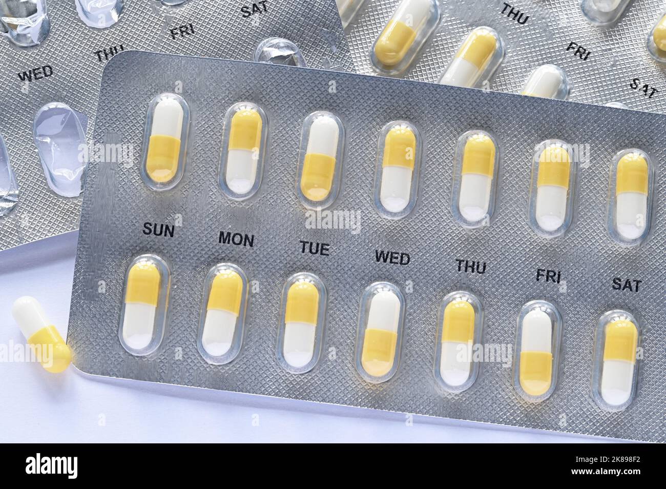 Daily drugs pack hi-res stock photography and images - Alamy
