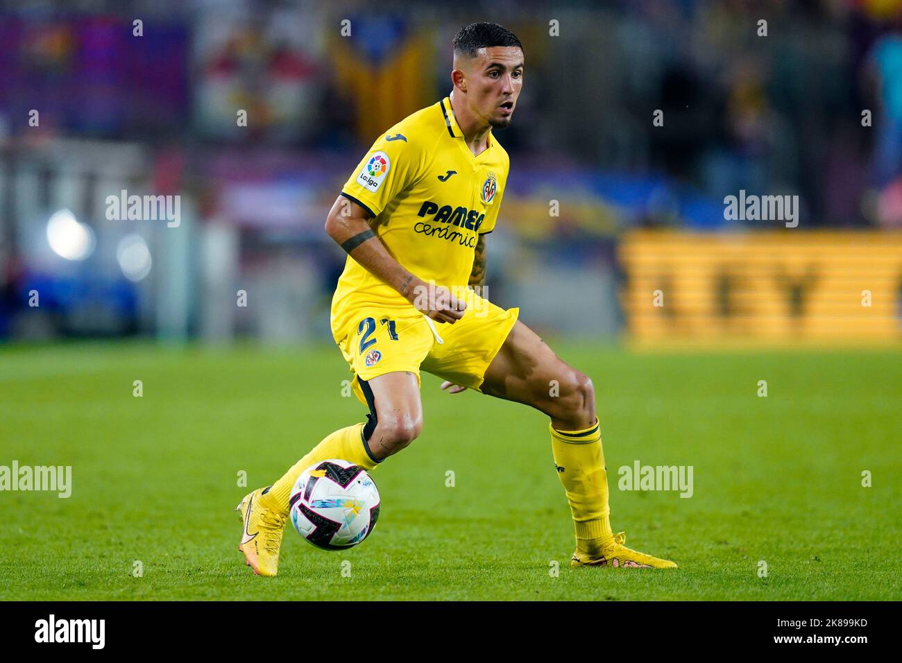 Yeremy Pino of Villarreal during the La Liga match between FC Barcelona ...