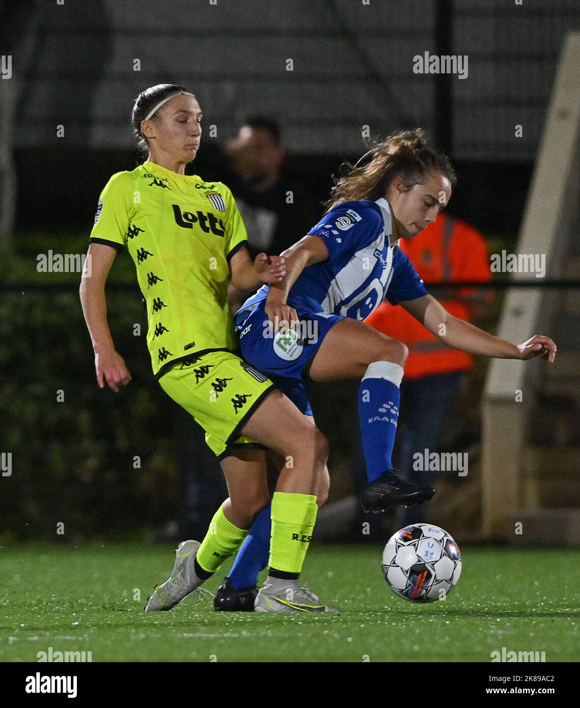 Marcinelle, Belgium. 21st Oct 2022. Perrine Balant (9) of Charleroi ...