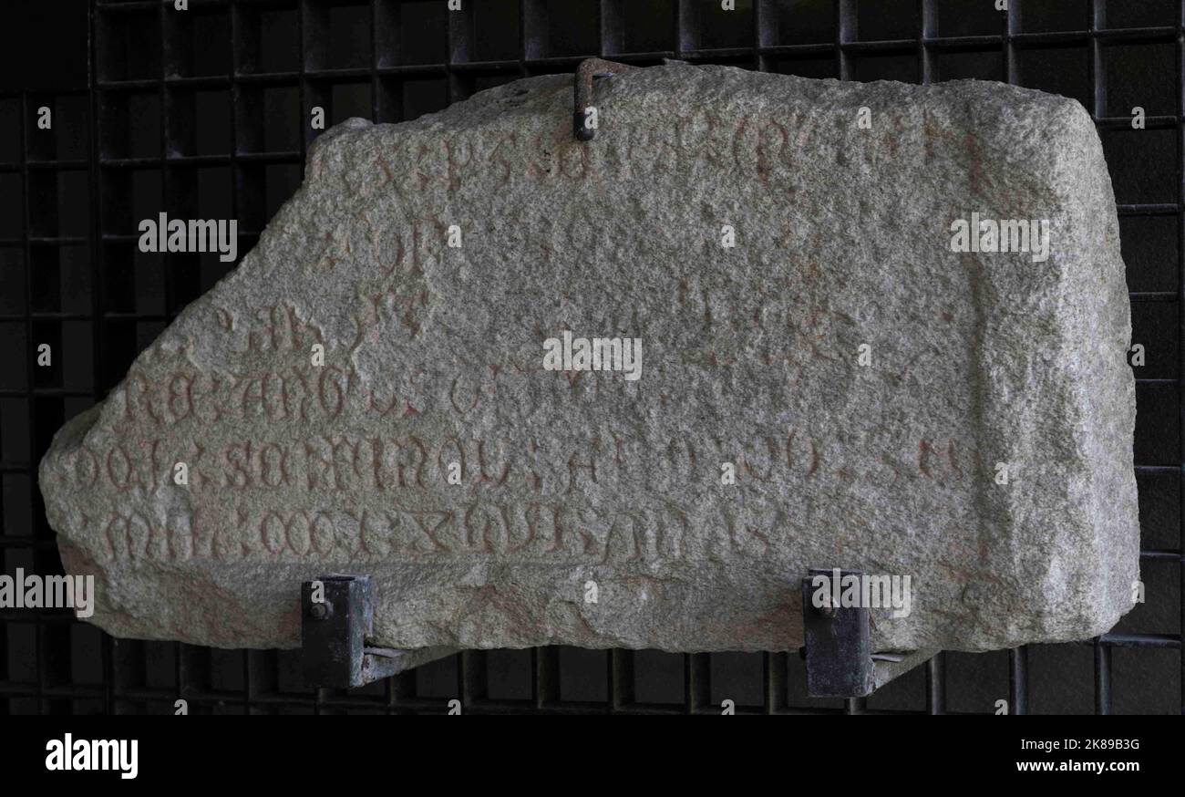 Tombstone with inscription written in Galician language Stock Photo - Alamy