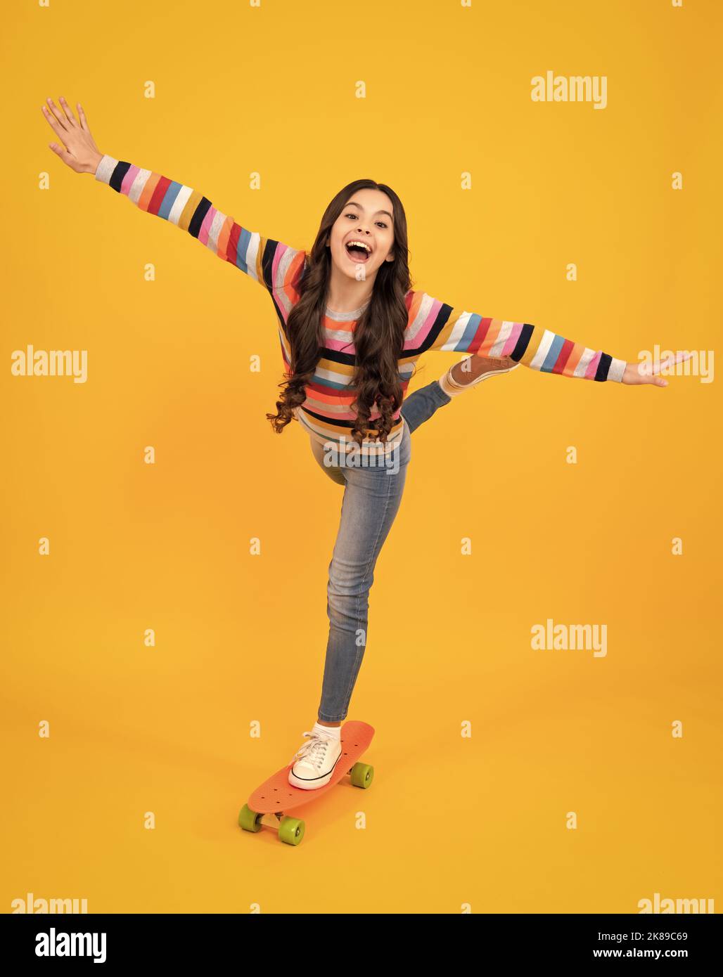 Amazed teenager. Teenagers youth casual culture. Teen girl with ...