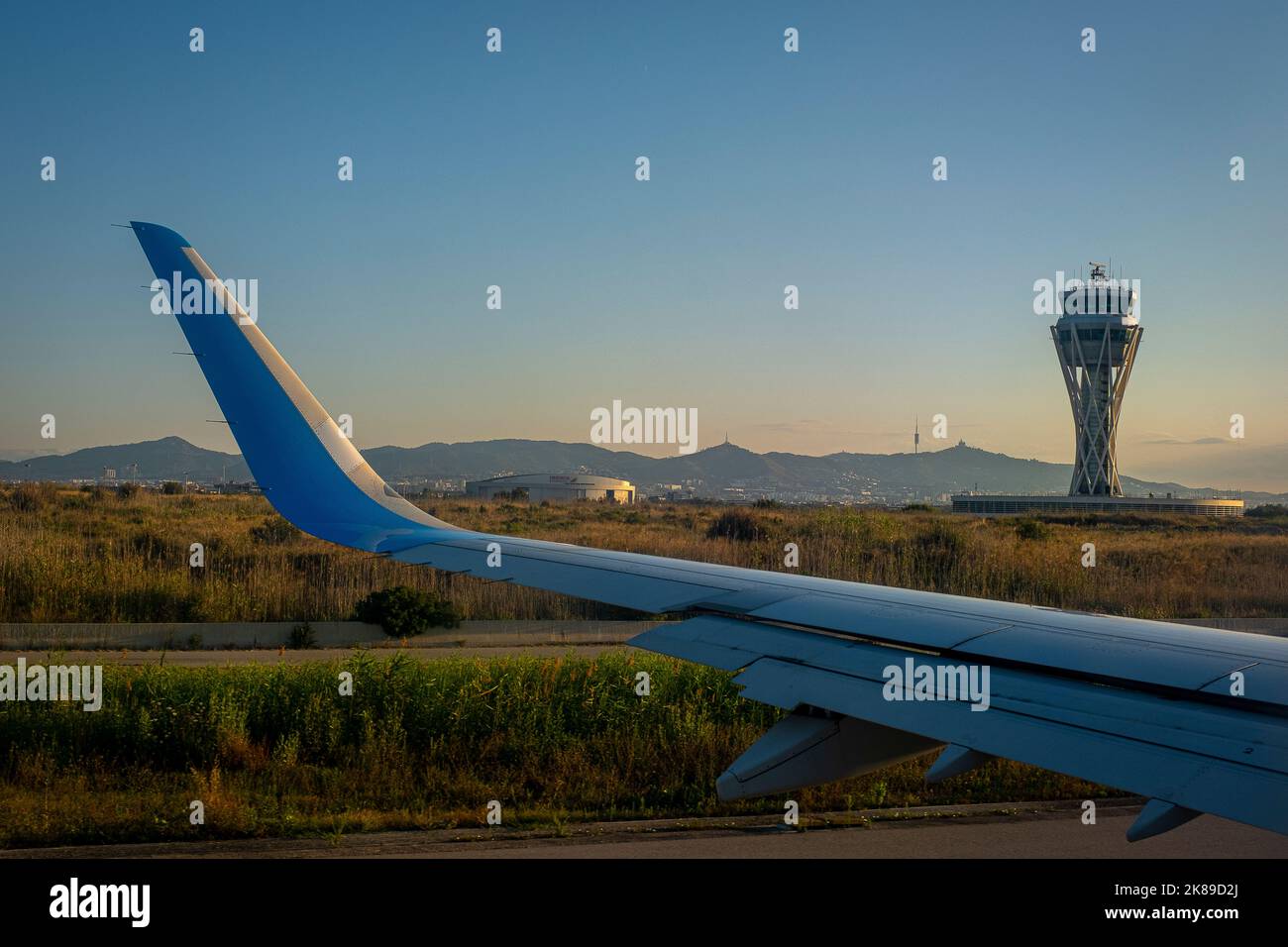 Control tower of barcelona airport hi-res stock photography and images ...