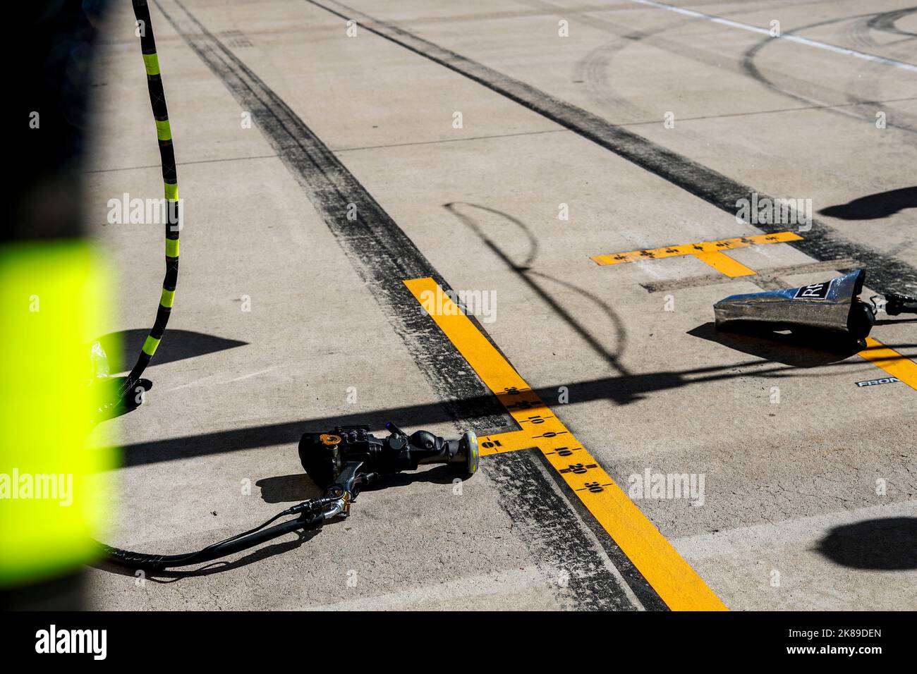 F1 pitstop 2022 hi-res stock photography and images - Alamy