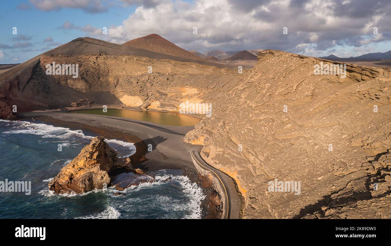 El Golfo beach, Lago verde, Green Lagoon, Charco de los Ciclos, El ...