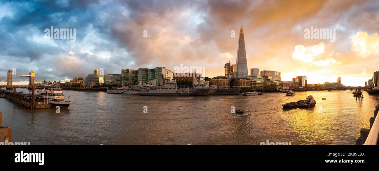 View of River Thames and City Skyline during dramatic sunset. City of ...