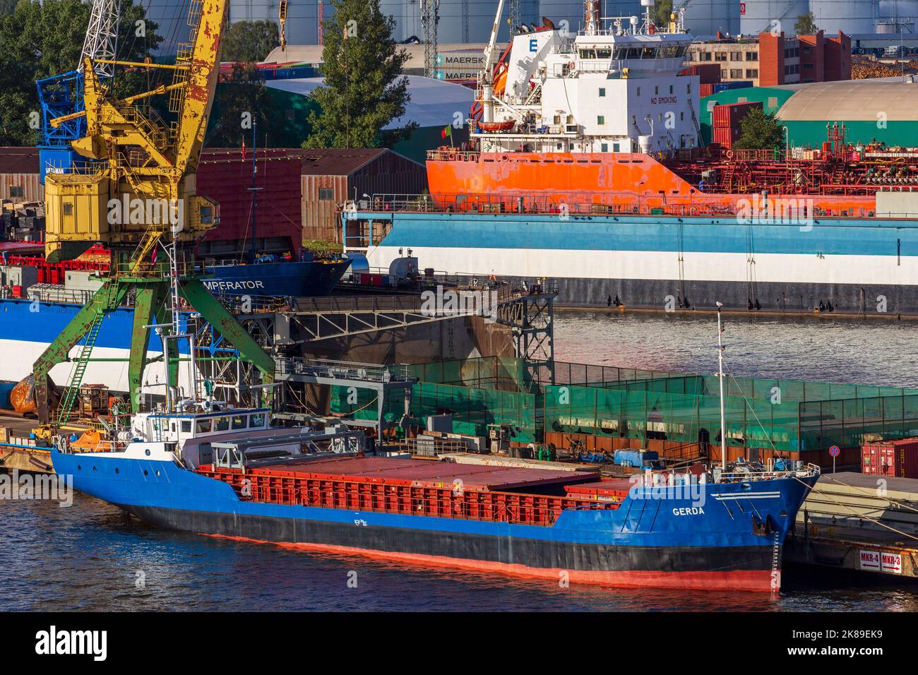 Mangali shipyard hi-res stock photography and images - Alamy
