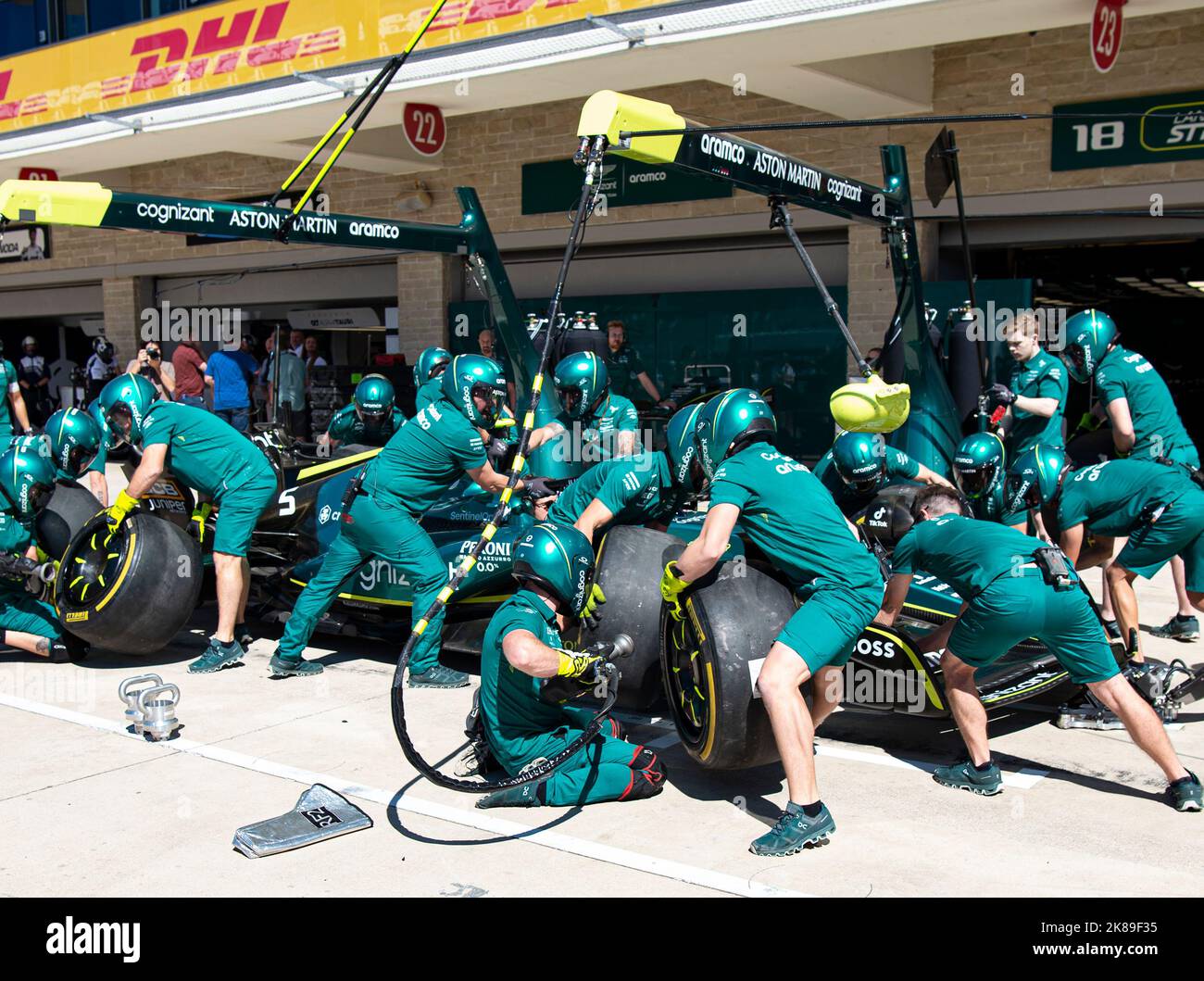 Crew practice hi-res stock photography and images - Alamy
