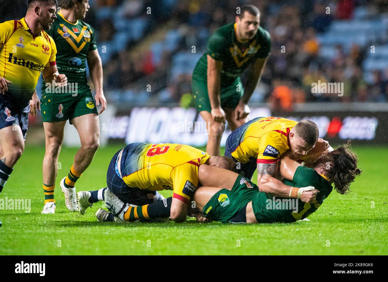 Logan bayliss brow hi-res stock photography and images - Alamy