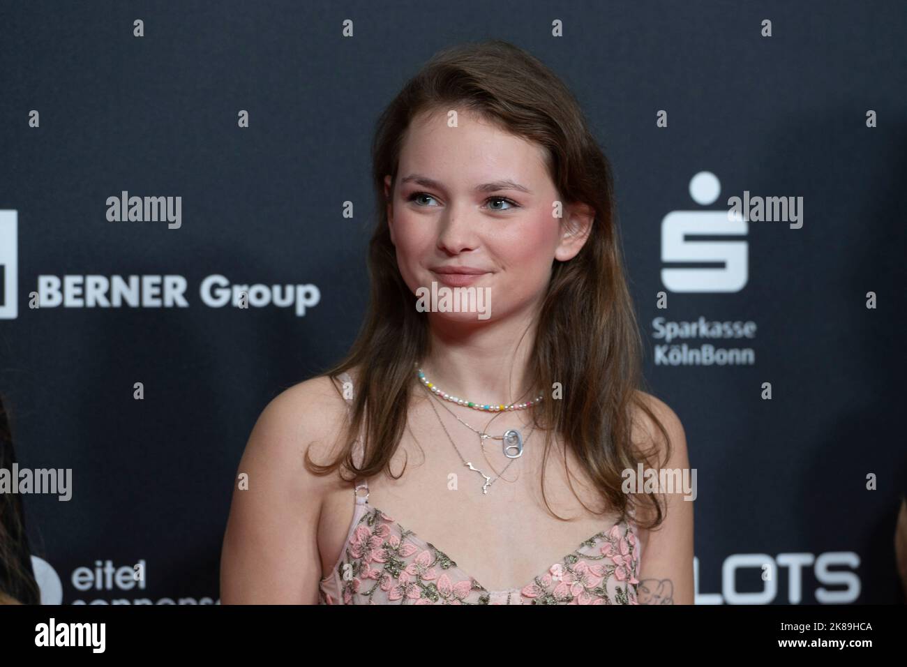 Cologne, Deutschland. 21st Oct, 2022. Greta BOHACEK, actress, red ...
