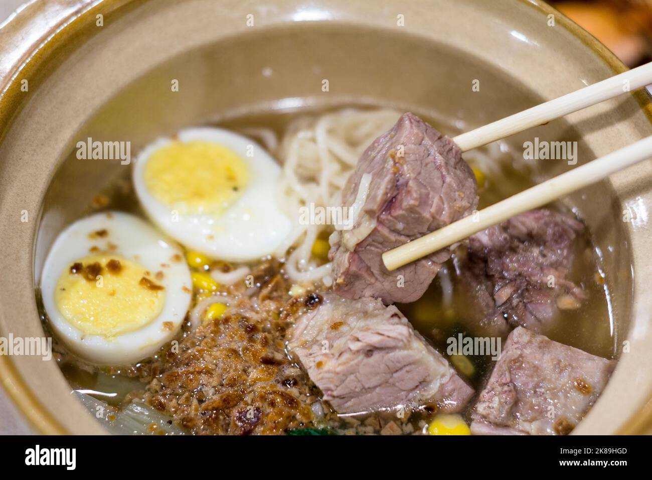 Batchoy ramen, a Filipino fusion ramen noodle dish at a Japanese ...
