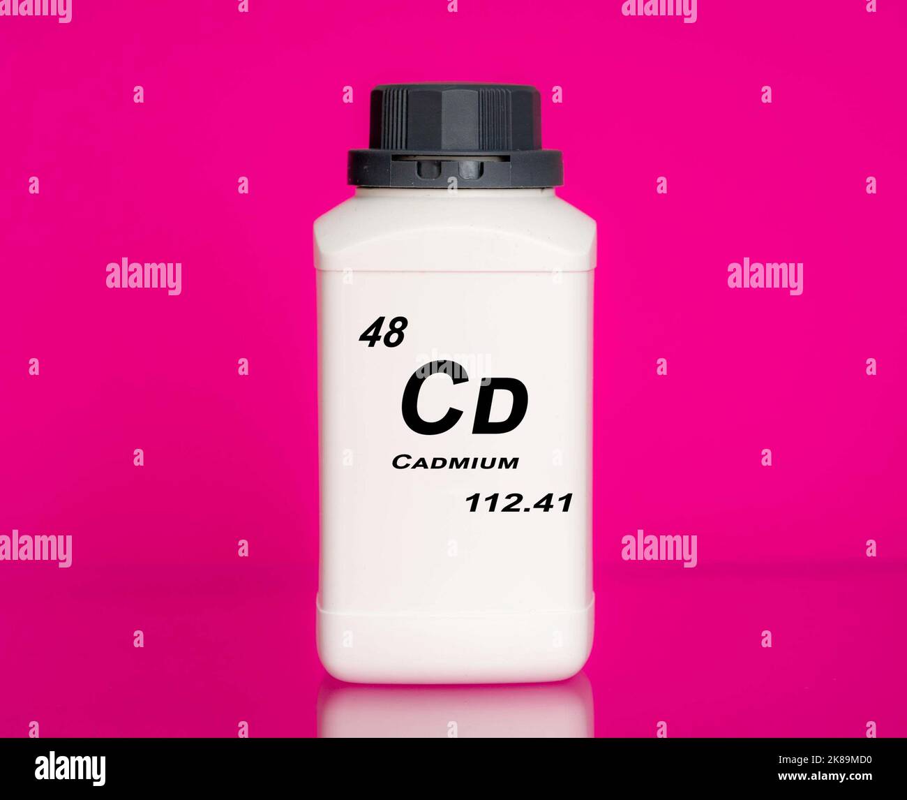 Container of the chemical element cadmium Stock Photo - Alamy