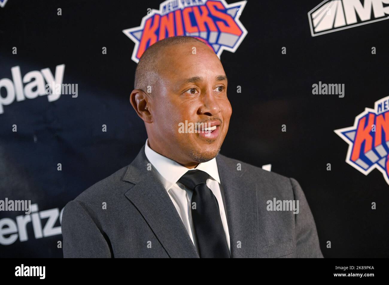 New York, USA. 21st Oct, 2022. John Starks walks the red carpet for the ...