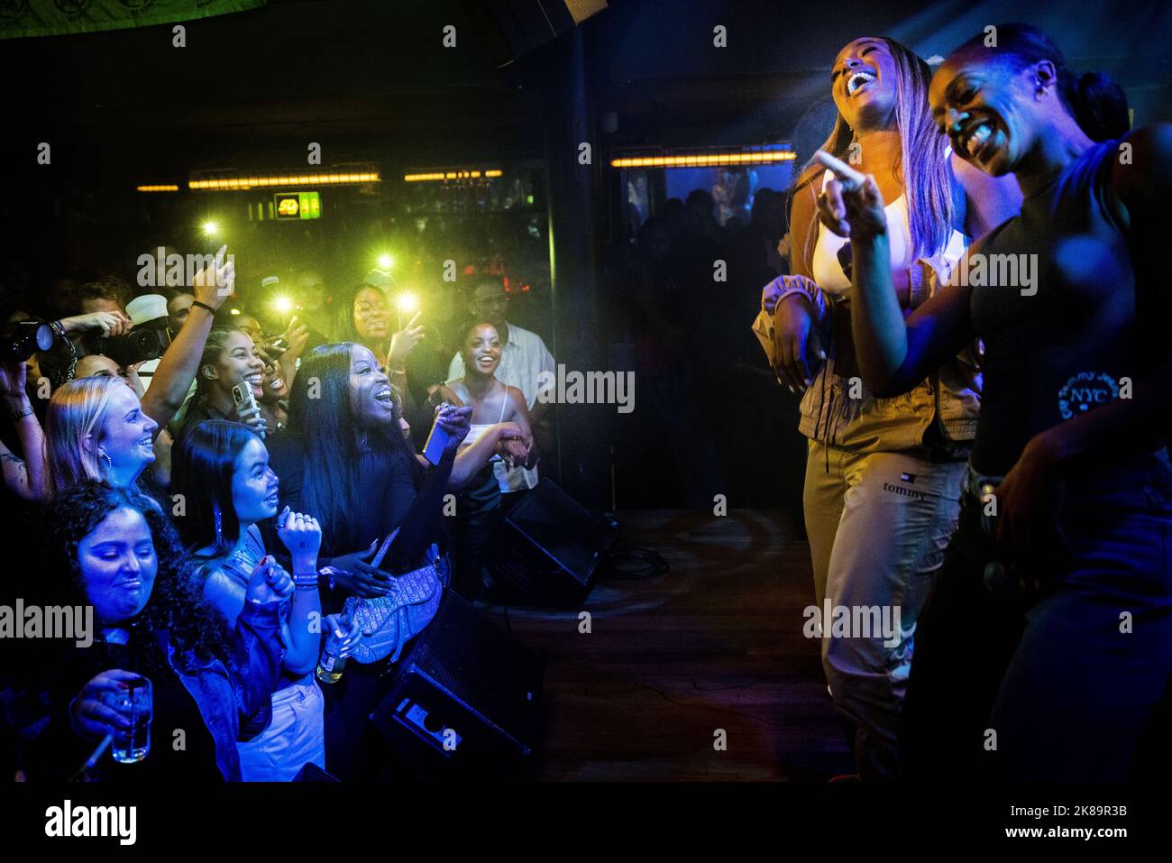 2022-10-22 00:24:07 AMSTERDAM - Nana Fofie during a performance of ...