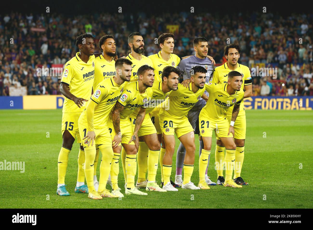 Barcelona, Spain. 20th Oct, 2022. Villarreal team group line-up ...