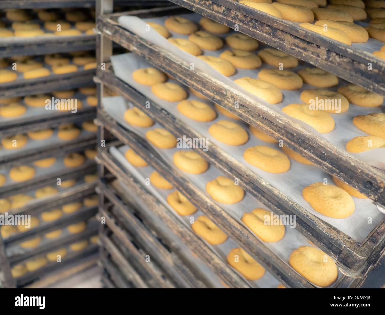 Making cookies in bakery shortbread hi-res stock photography and images ...