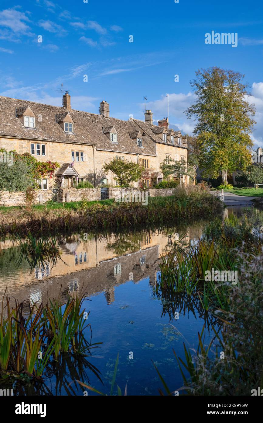 Lower Slaughter in the autumn. Cotswolds, Gloucestershire, England ...