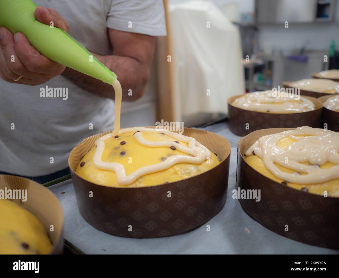 Piping dough hi-res stock photography and images - Alamy