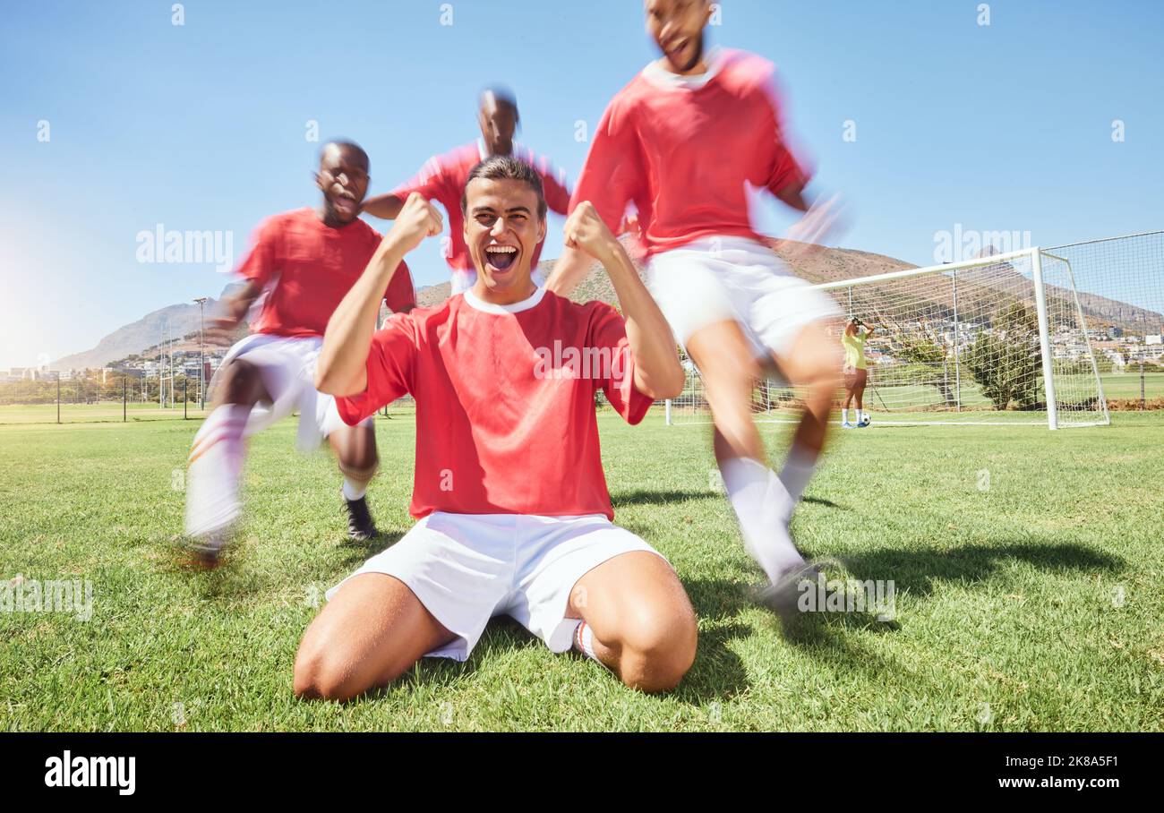 Man male football players hi-res stock photography and images - Alamy