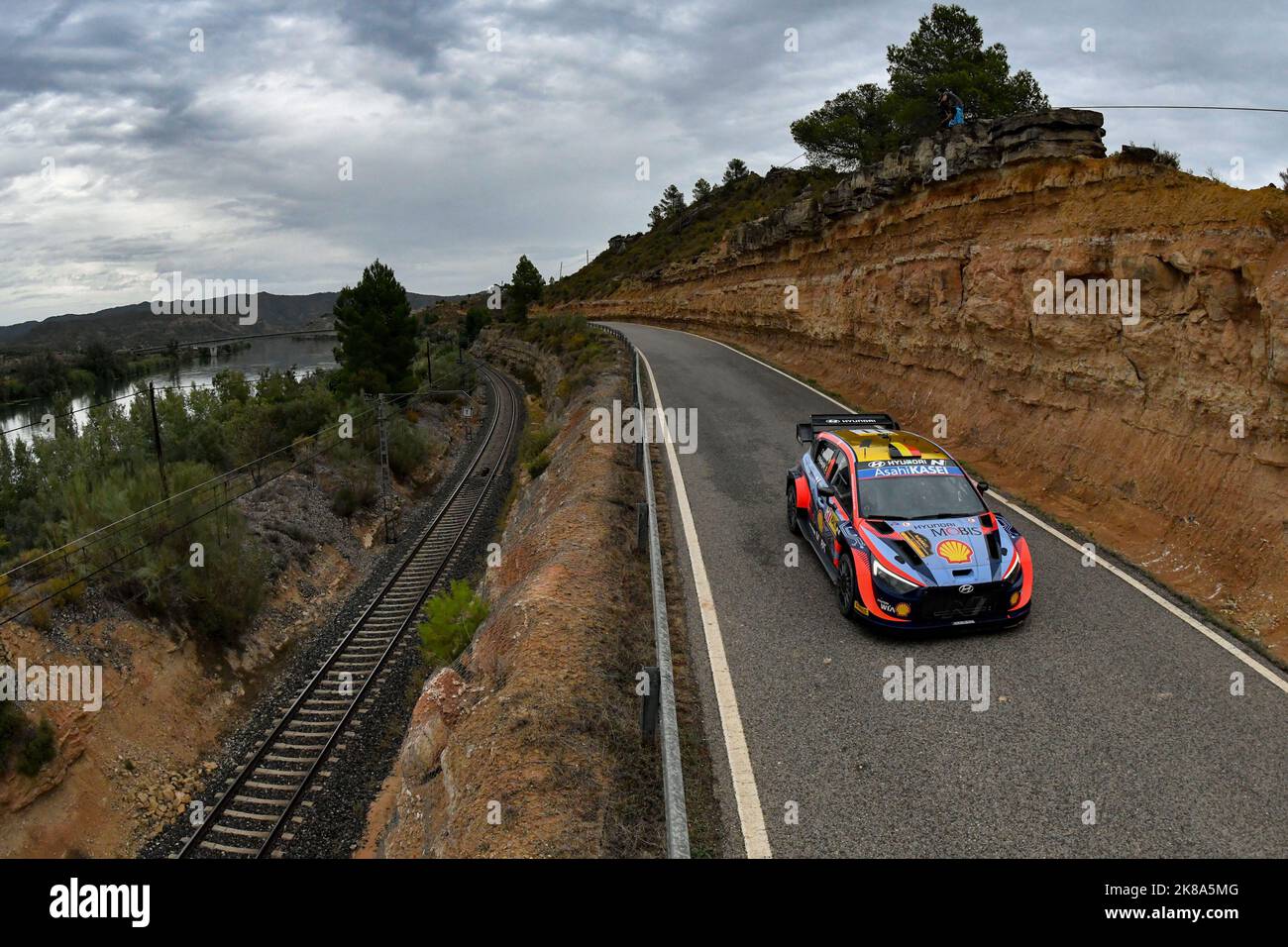 Thierry NEUVILLE Martijn WYDAEGHE ,HYUNDAI SHELL MOBIS WORLD RALLY TEAM ...
