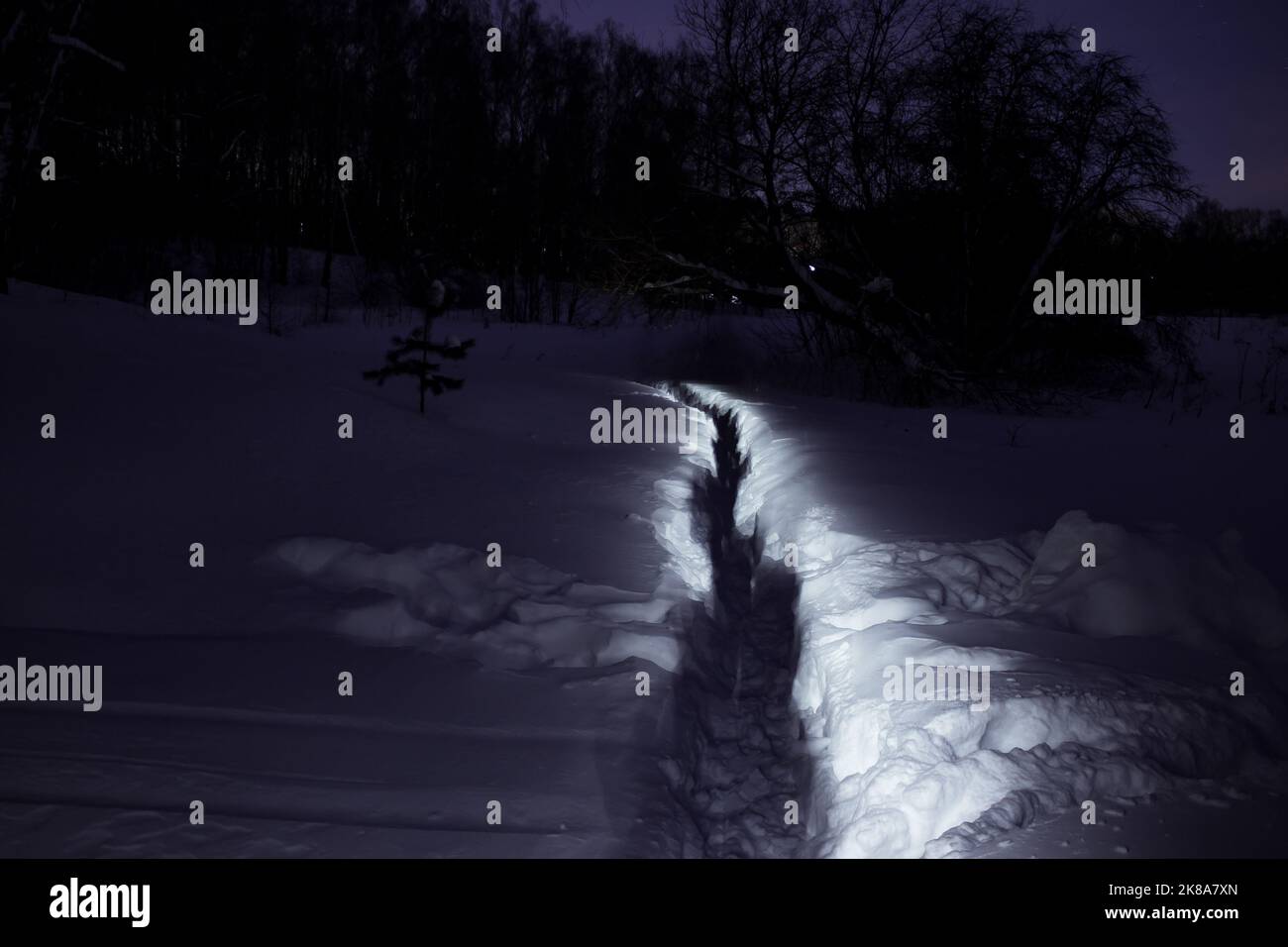 Well lit field hi-res stock photography and images - Alamy