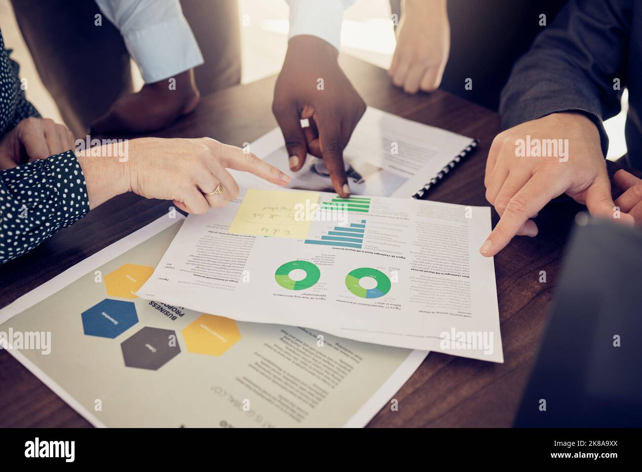 Business team planning, collaboration and marketing analytics at ...