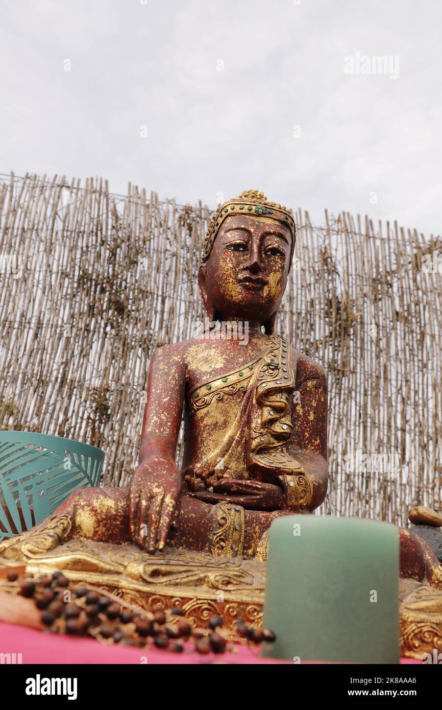 Siddhartha Gautama Buddha a meaningful statue Stock Photo - Alamy