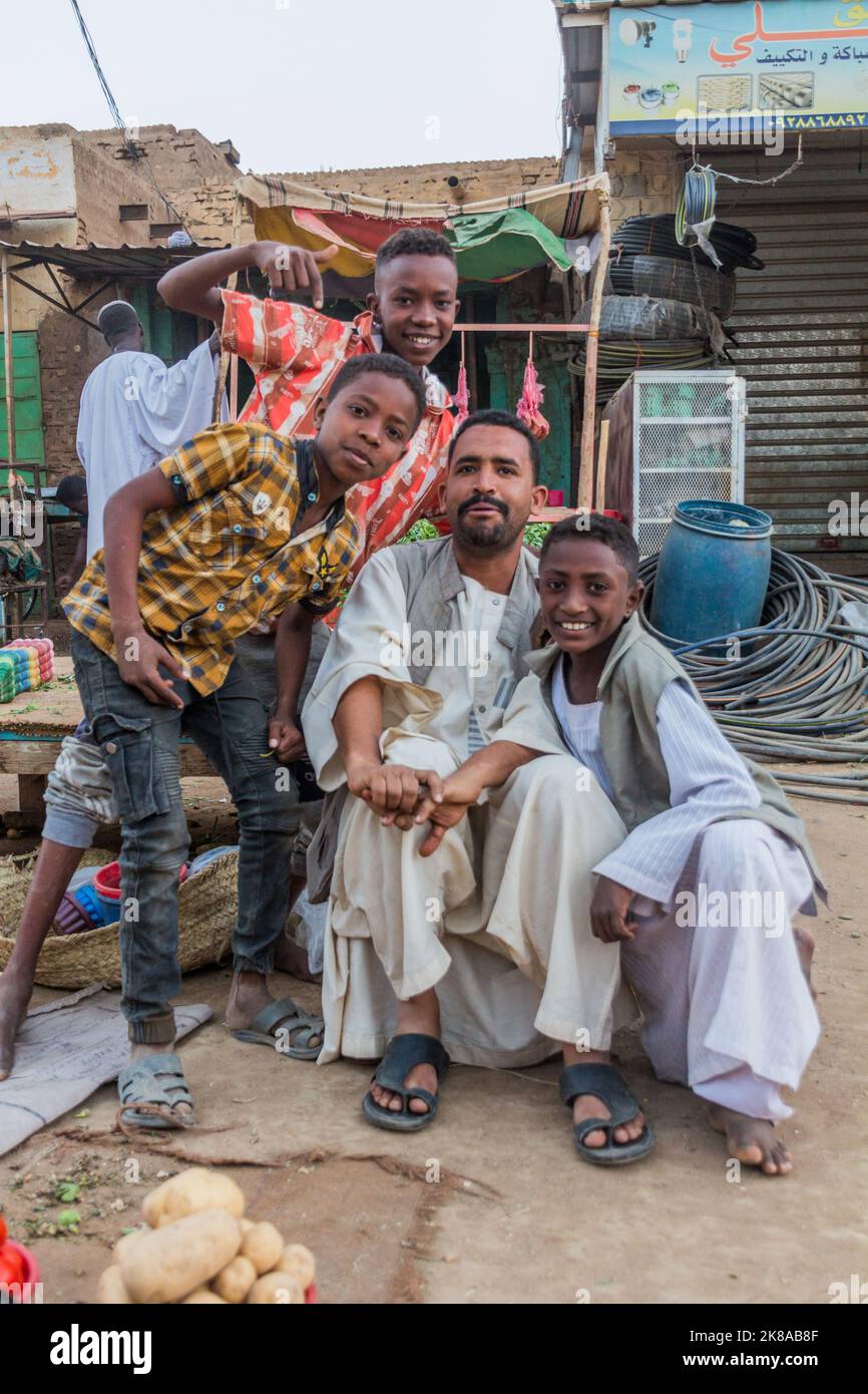 Sudanese men traditional clothing hi-res stock photography and images ...
