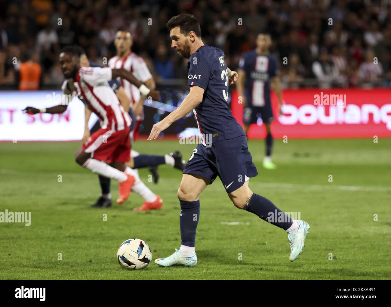 Lionel messi october 2022 psg hi-res stock photography and images - Alamy