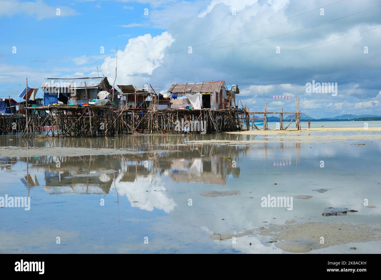 Omadal Island is a Malaysian island located in the Celebes Sea on the ...