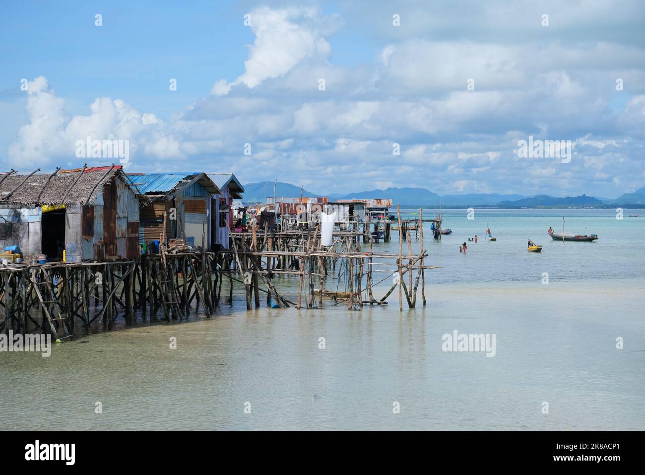 Omadal Island is a Malaysian island located in the Celebes Sea on the ...