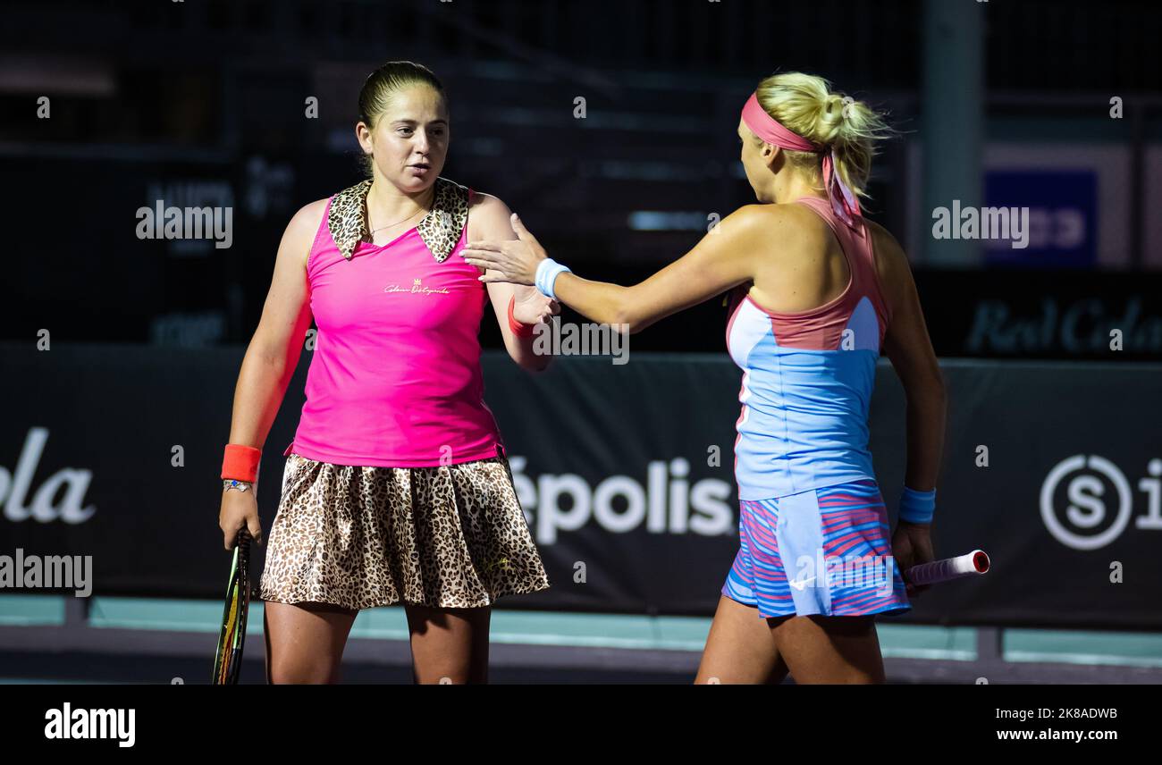 October 20 2022 hi-res stock photography and images - Alamy