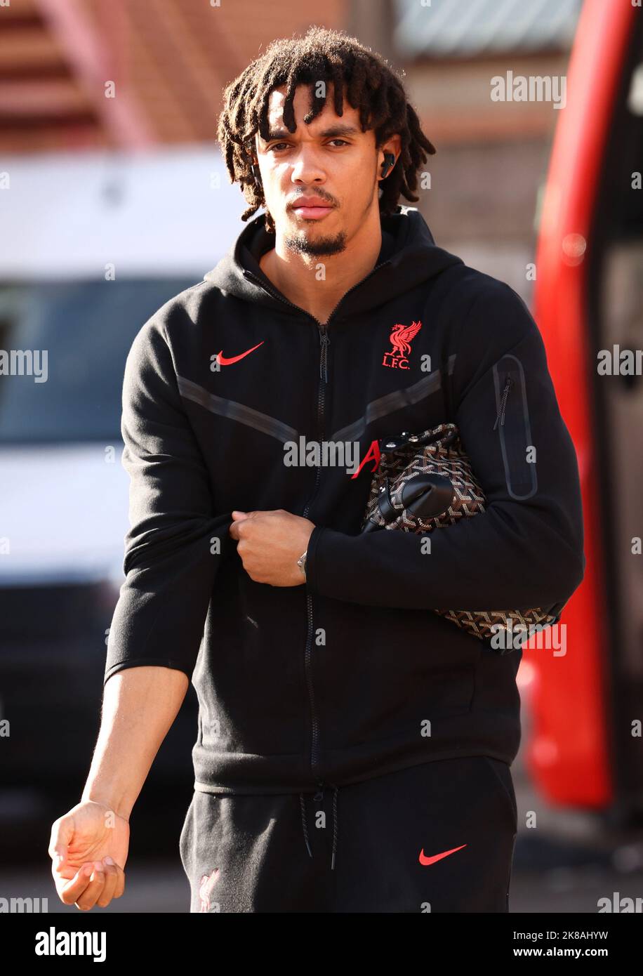 Trent alexander arnold uk hi-res stock photography and images - Alamy