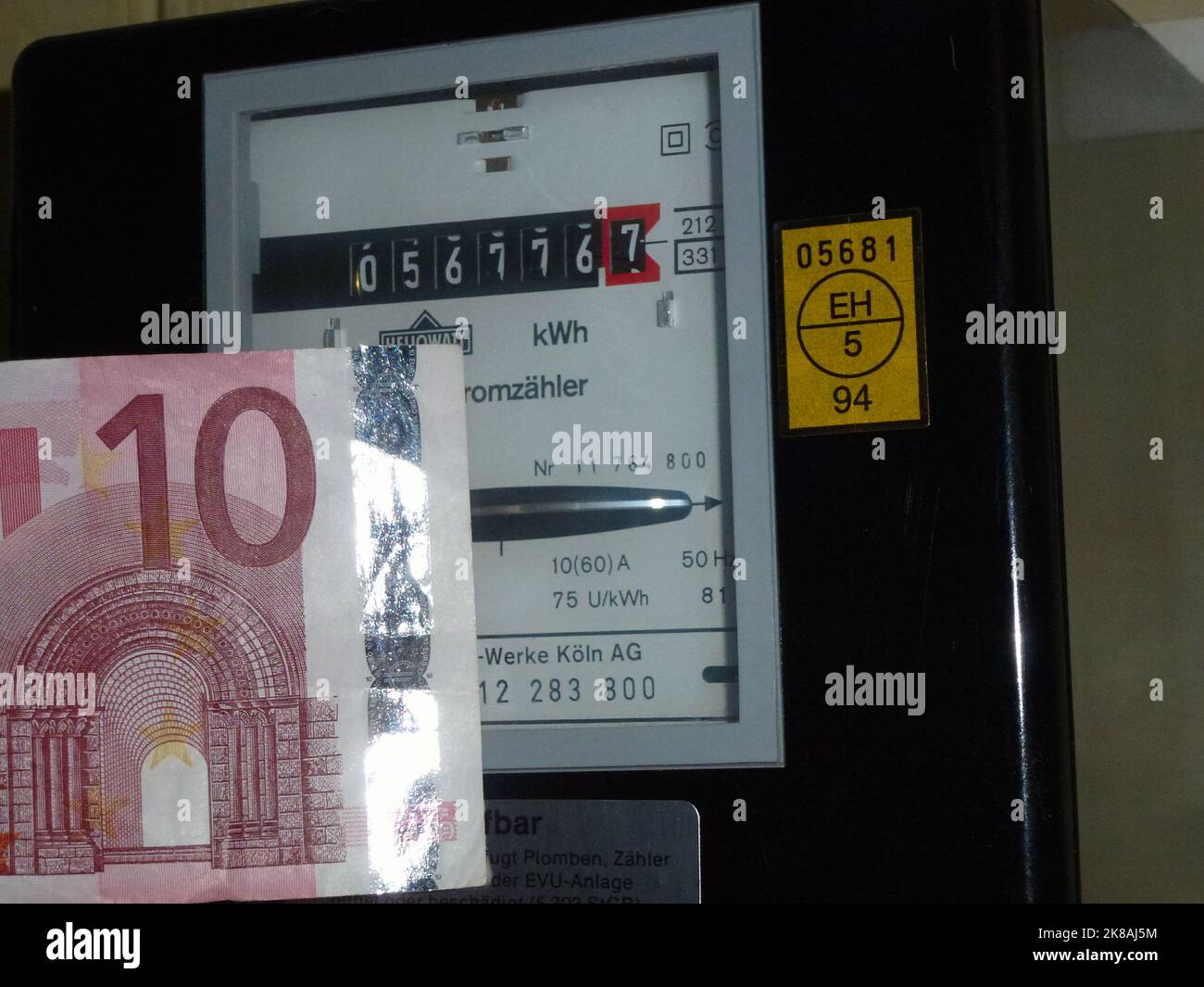 Cologne, Germany. 18th Oct, 2022. Electricity meter, three-phase meter ...