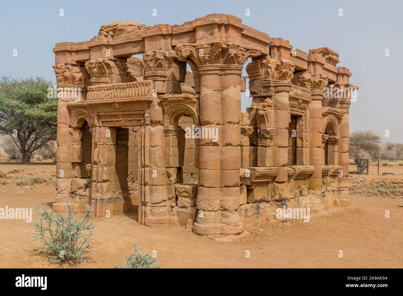 Roman kiosk temple ruins in Naqa, Sudan Stock Photo - Alamy