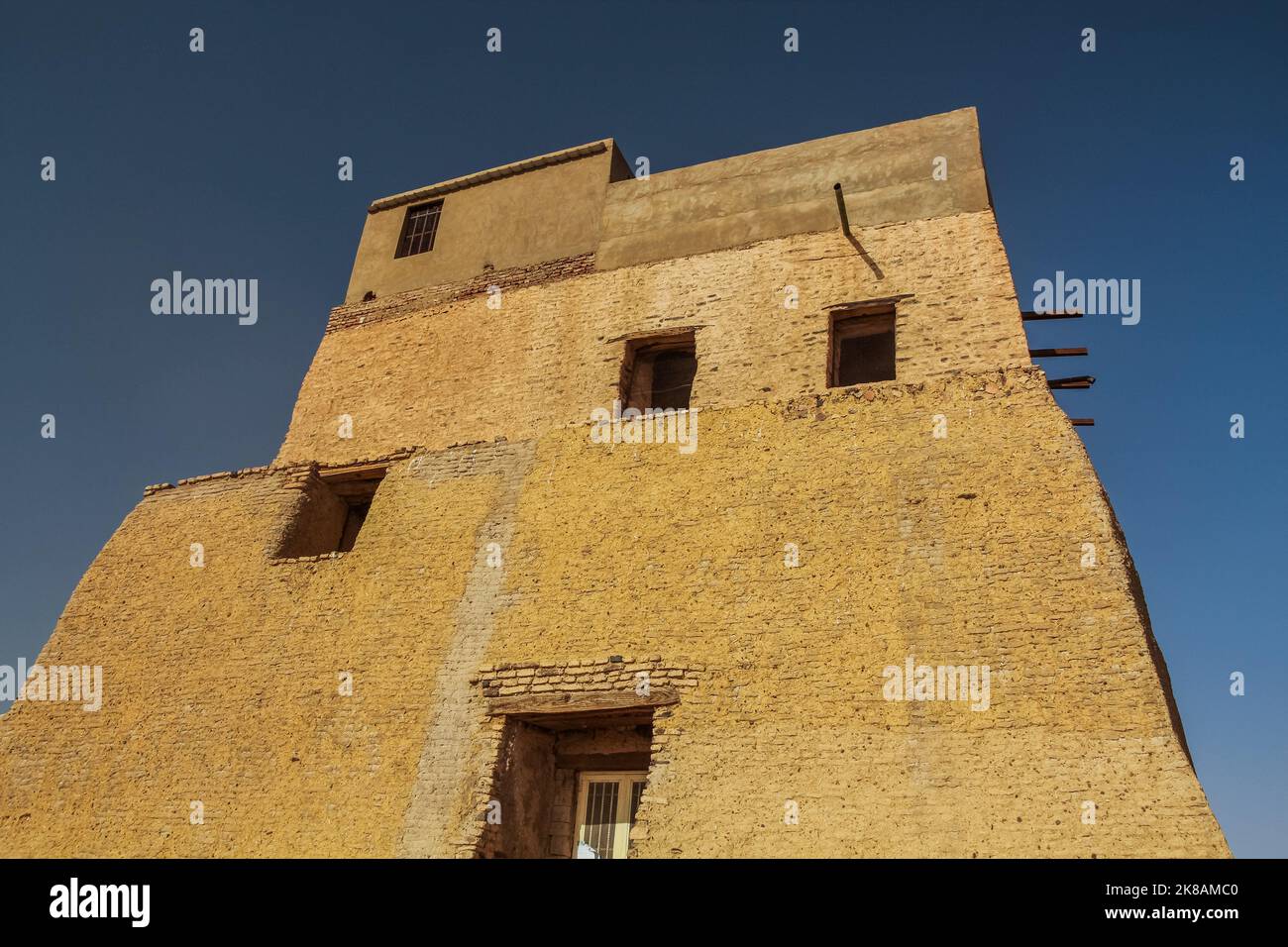 Throne hall building hi-res stock photography and images - Alamy