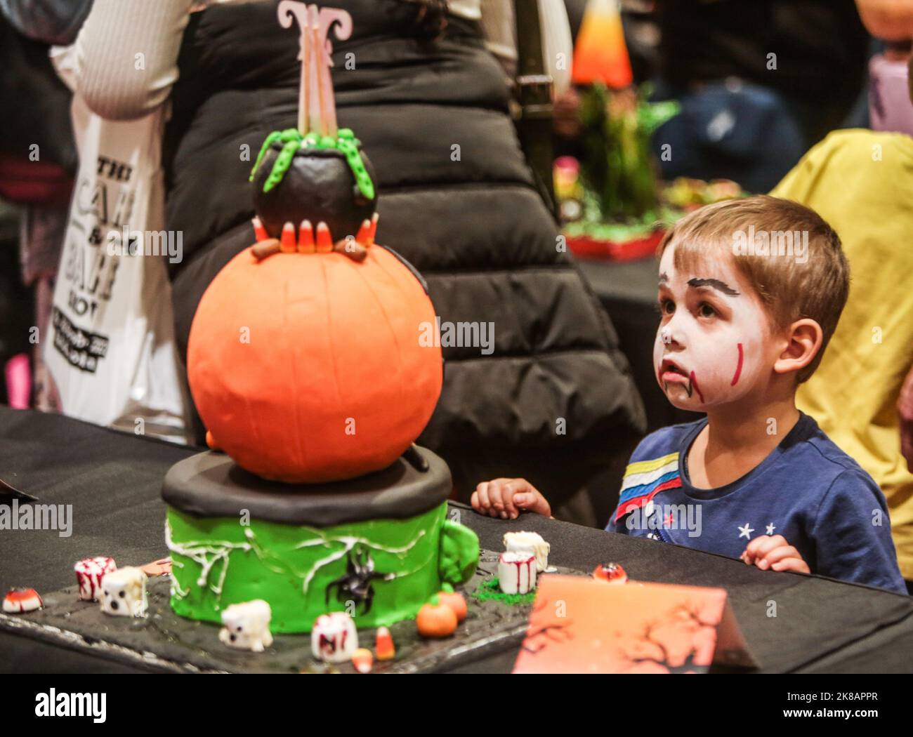 Halowee hi-res stock photography and images - Alamy