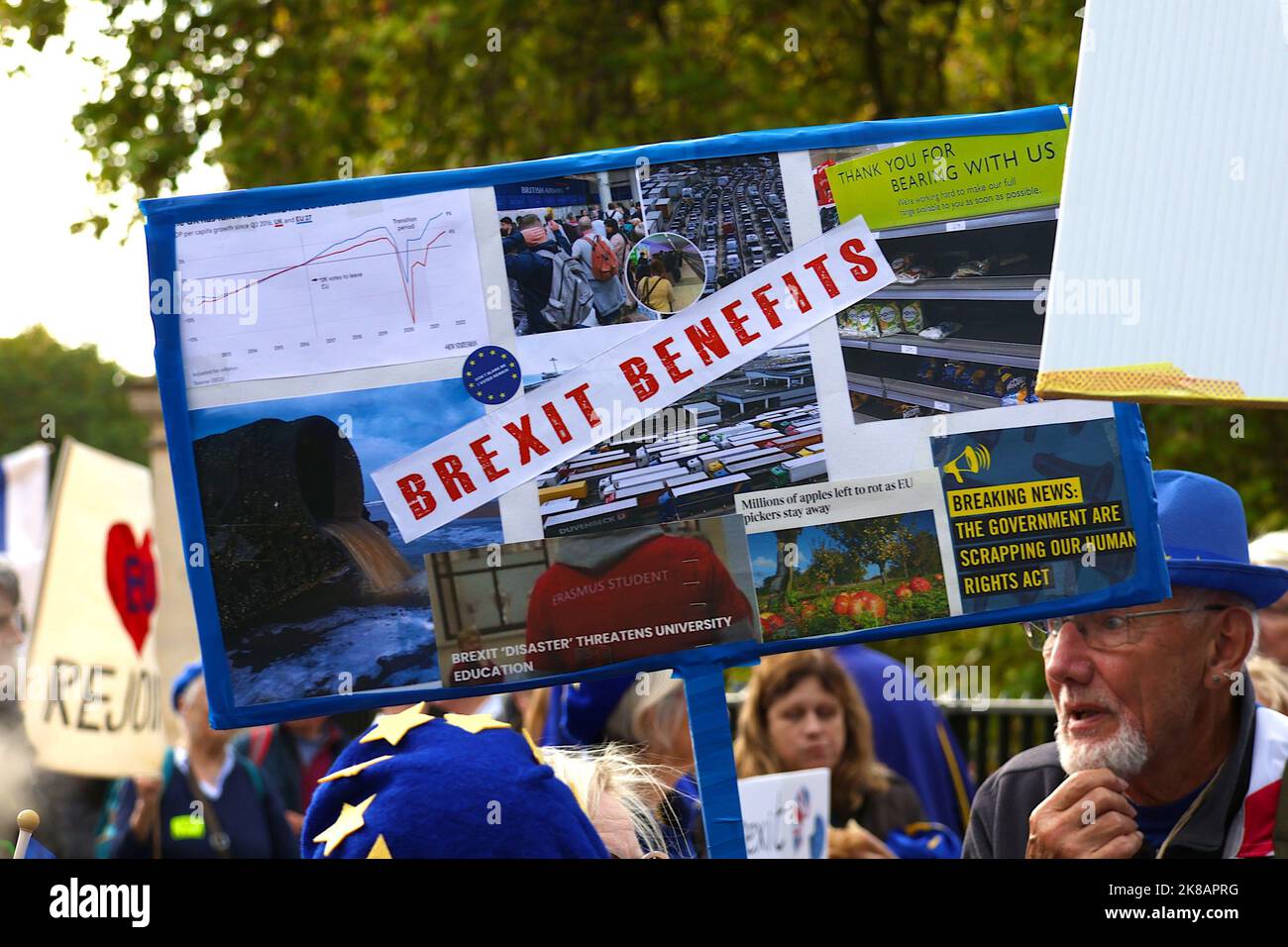 Brexit benefits sign hi-res stock photography and images - Alamy