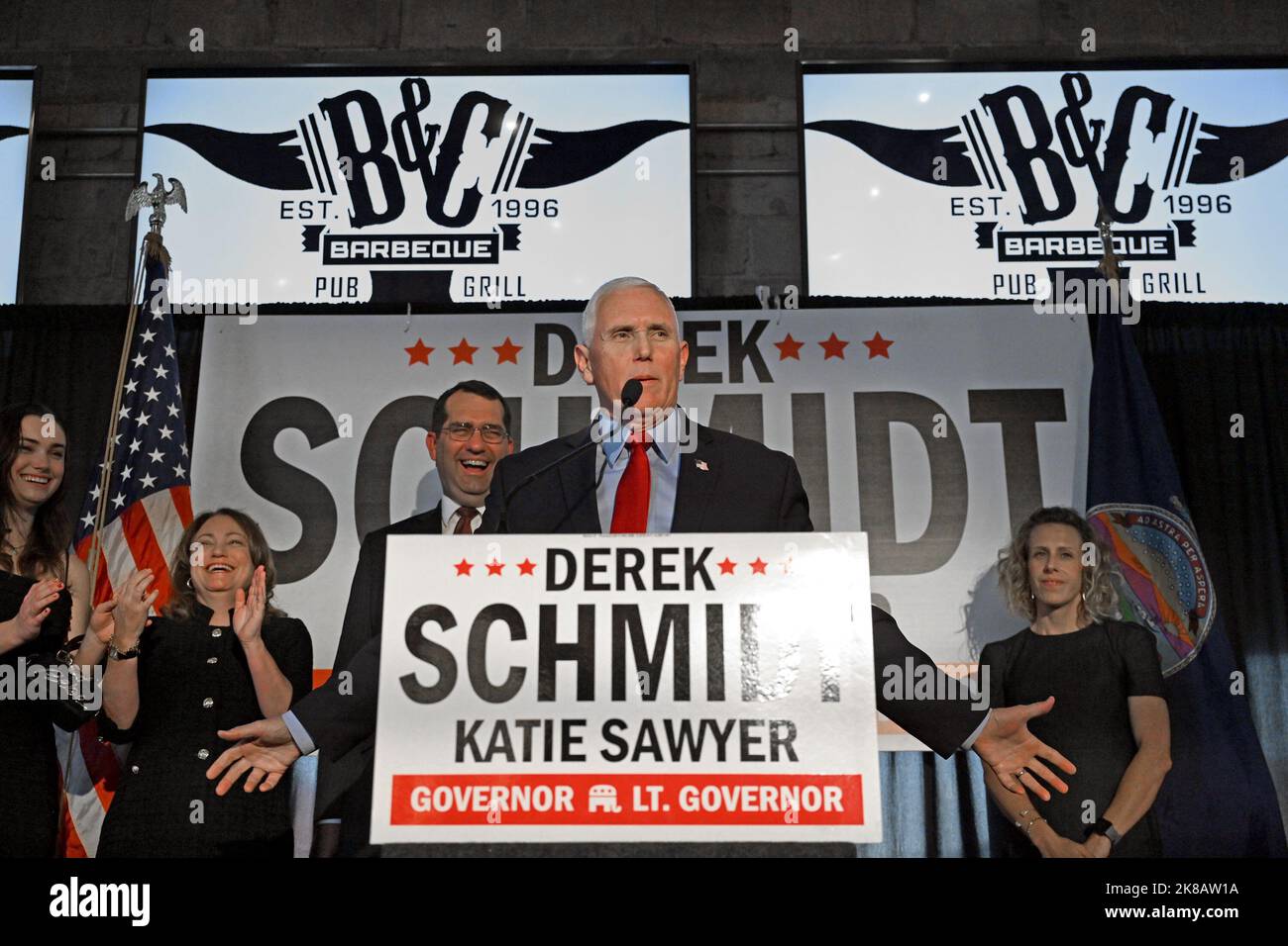 Eleced officials hi-res stock photography and images - Alamy