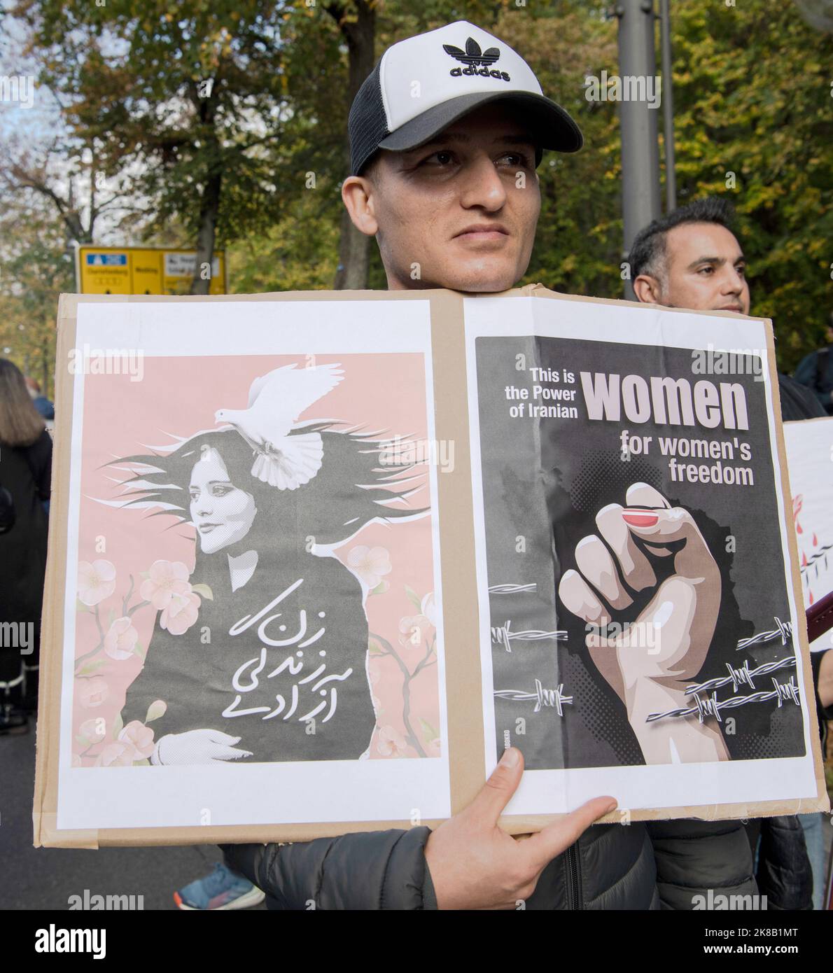 Mahsa amini poster hi-res stock photography and images - Alamy