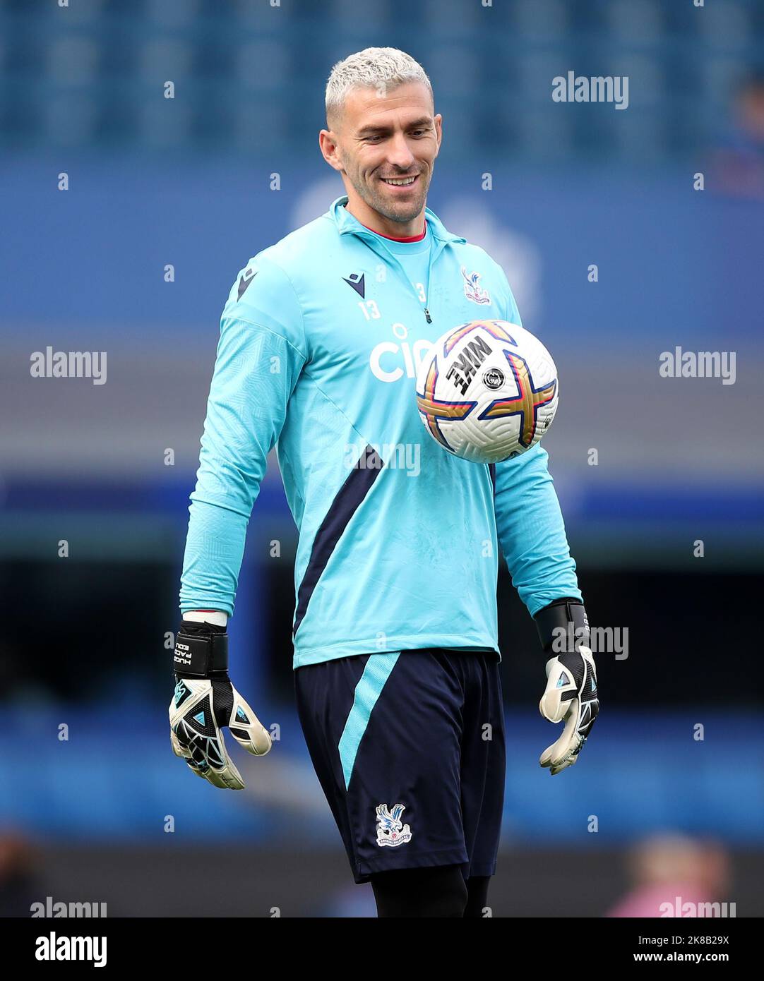 Crystal Palace goalkeeper Vicente Guaita warms up prior to the Premier ...